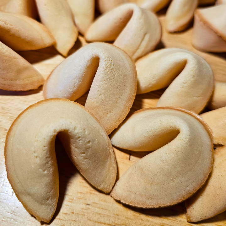 Personalised Custom Message Fortune Cookies – Lithuanian Treats